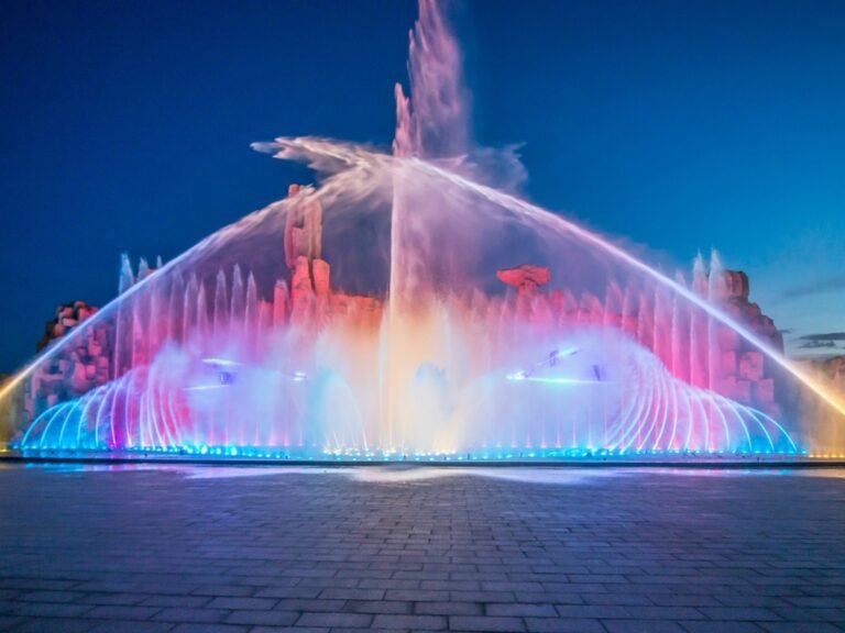 4 of Most Famous Musical Water Fountain Shows in Vietnam